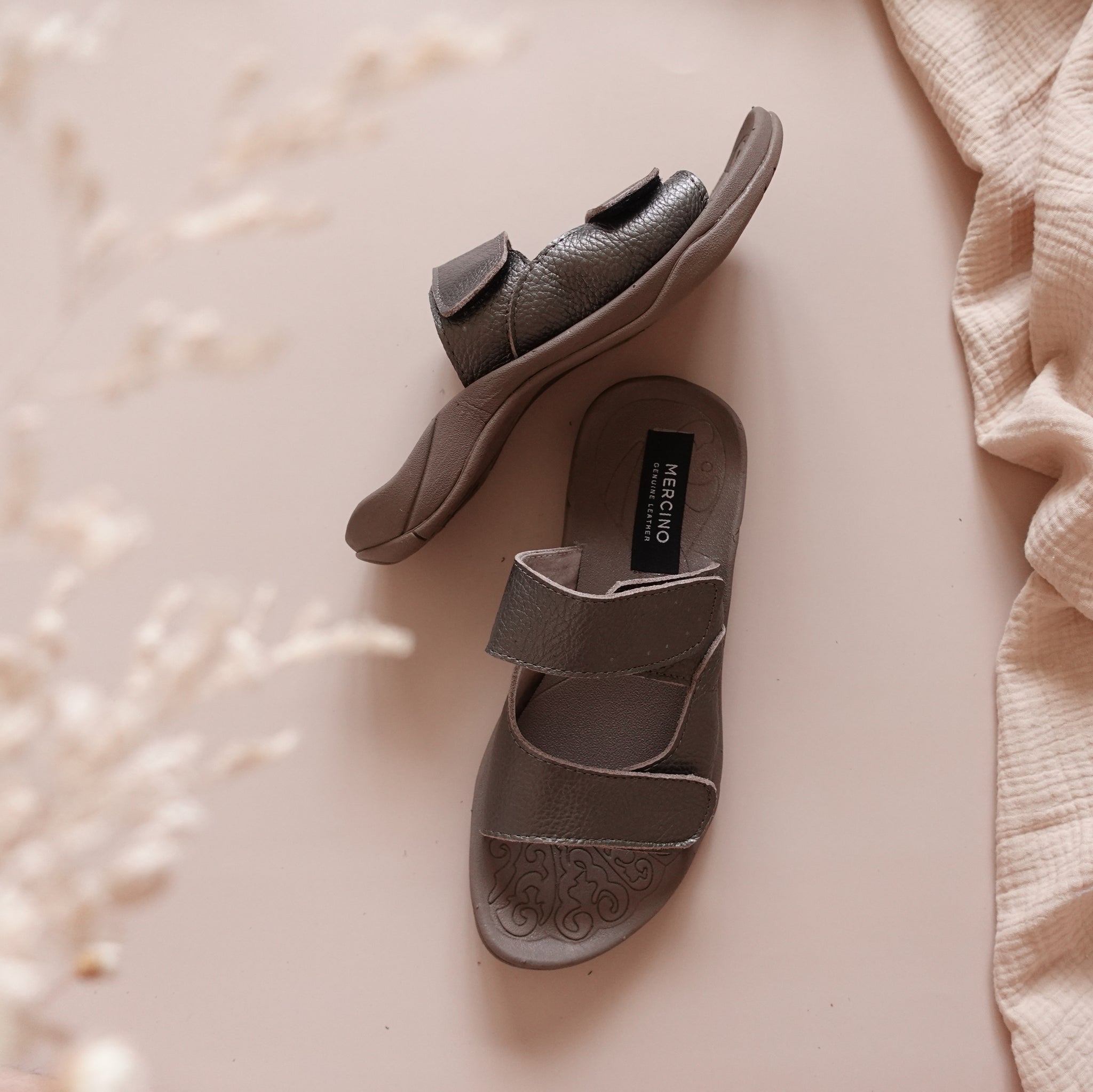 Sally in Gun Metal – Mercino